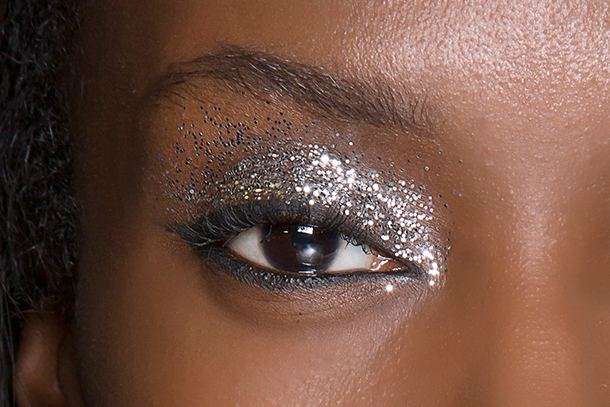 Silver Makeup On Dark Skin | Saubhaya Makeup